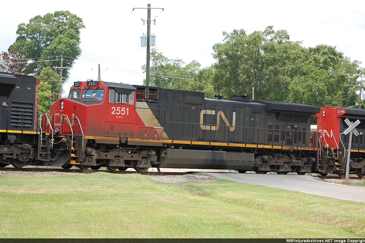 CN 2551